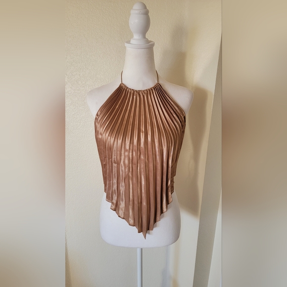 Papaya | Tops | Pleated Halter Ctop Top By Papaya Size Sm | Poshmark